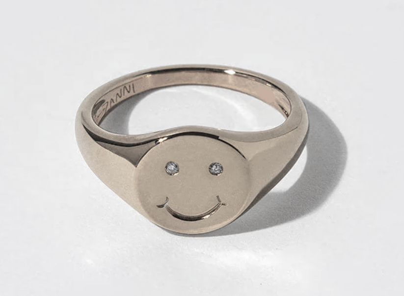 SMILE SIGNET RING, 14k – Zanni NYC